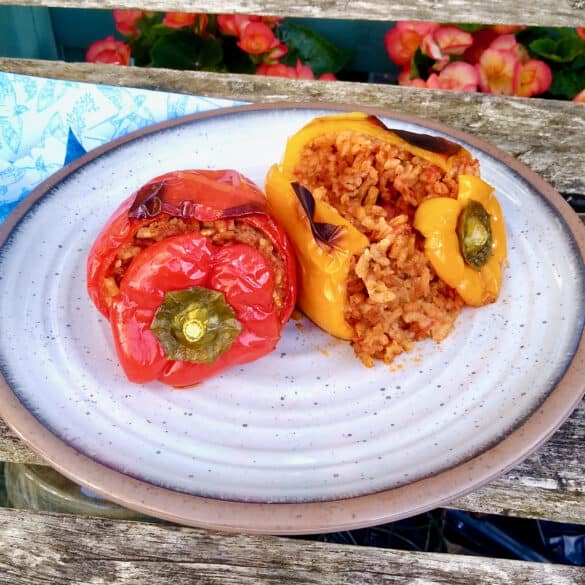 Homemade Greek chicken pie (Kotopita) - Vicki's Greek Recipes