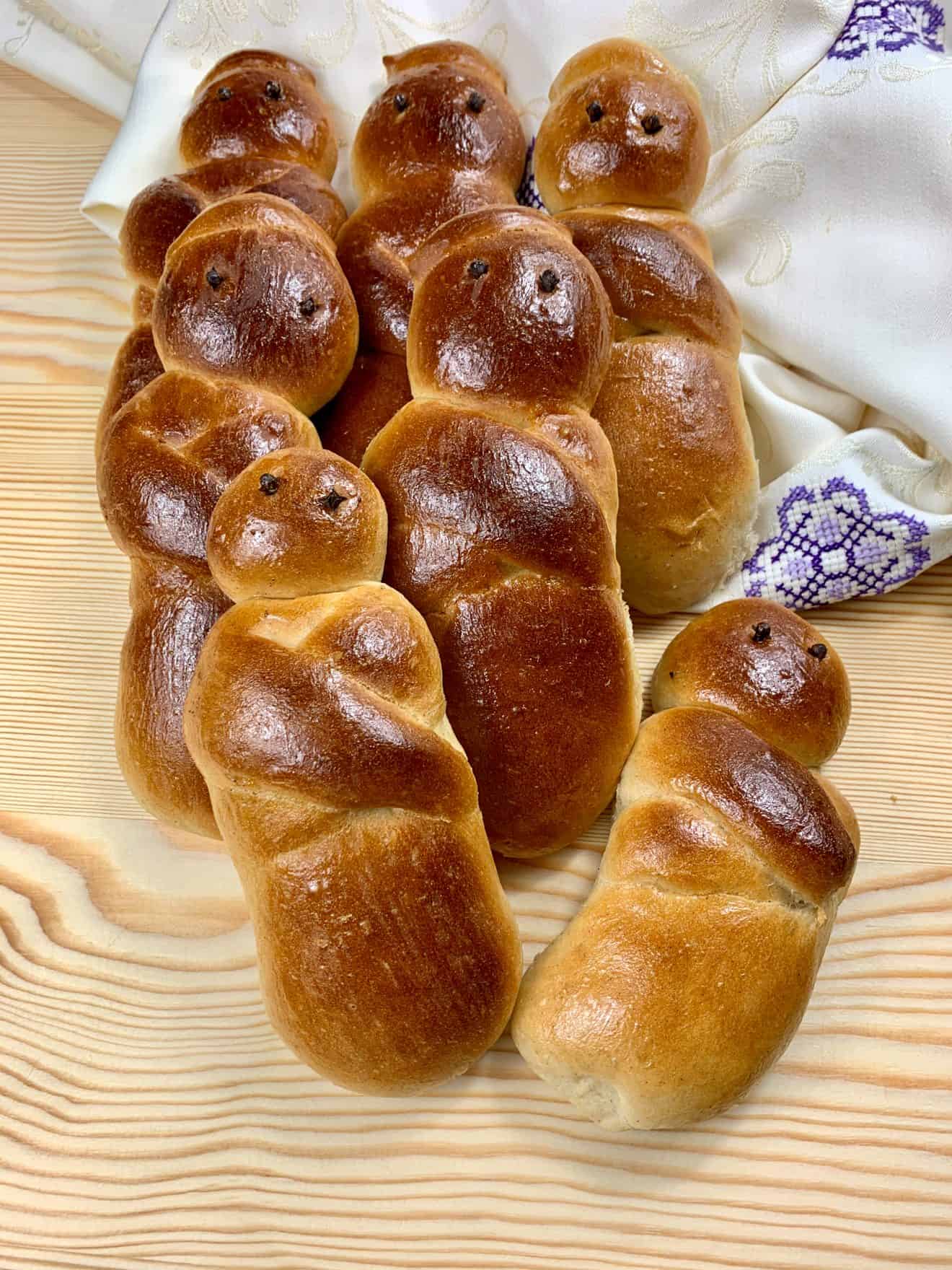 Lazarakia Buns (Little Lazarus Sweet Bread Rolls) - Vicki's Greek Recipes