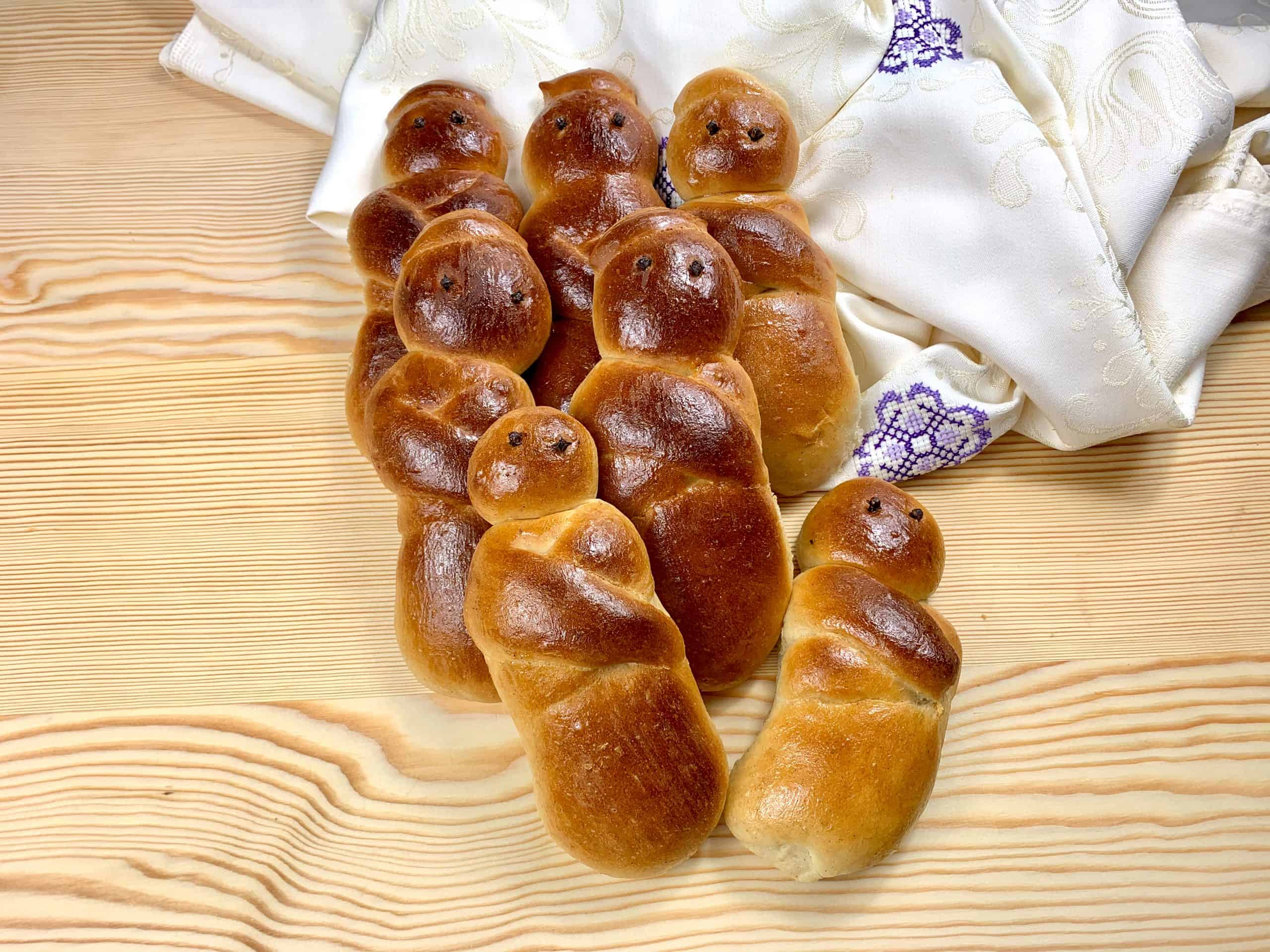 Lazarakia Buns (Little Lazarus Sweet Bread Rolls) - Vicki's Greek Recipes