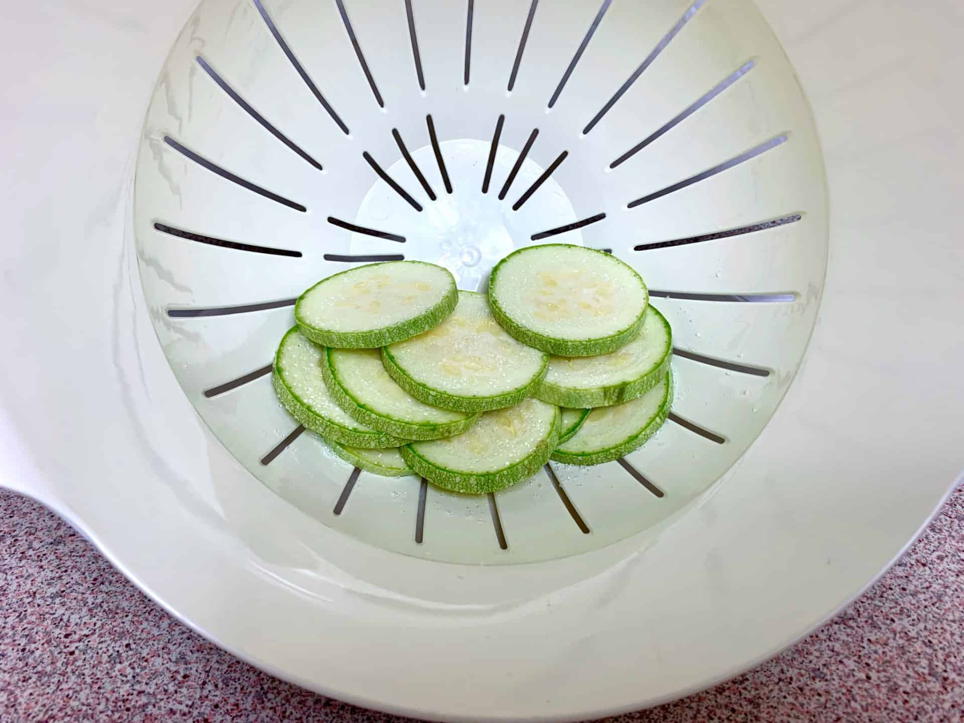 Greek Fried Zucchini (courgette) - Vicki's Greek Recipes