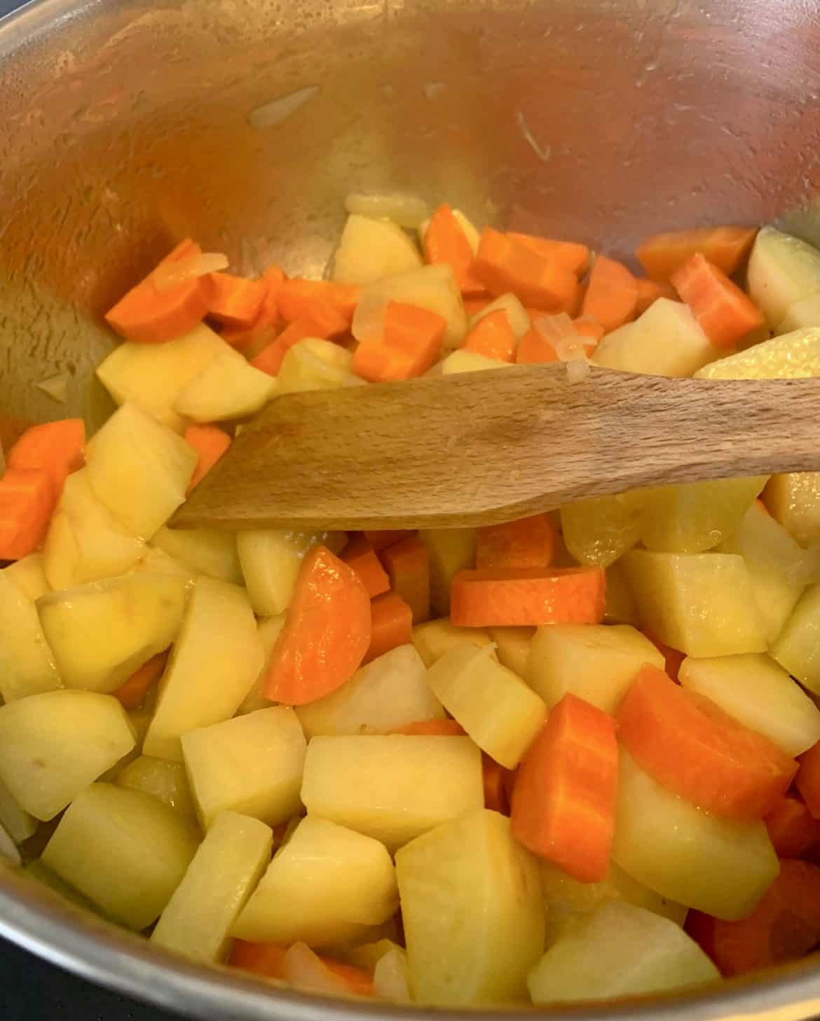 Greek Fisherman's soup (Kakavia) - Vicki's Greek Recipes