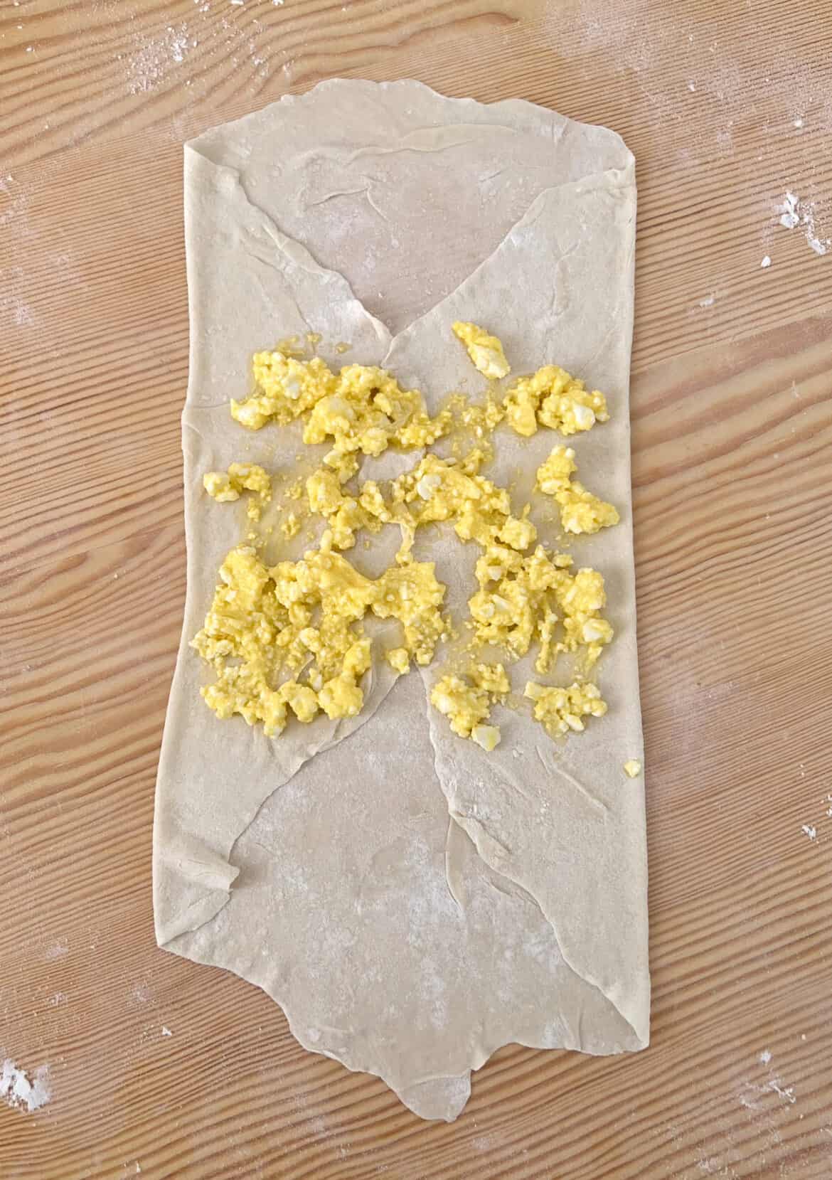 Milinoudia (Greek mini pan fried Feta cheese pies) - Vicki's Greek Recipes