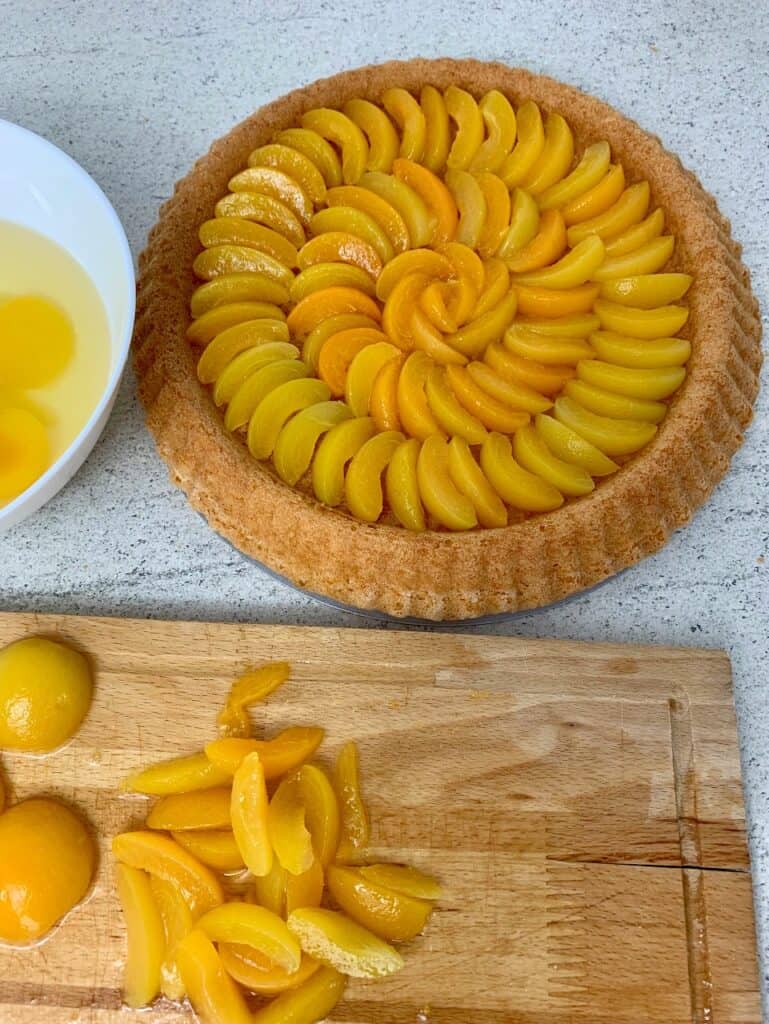 Easy sponge cake with fruit and jelly recipe (fruit jelly tart) - Vicki ...